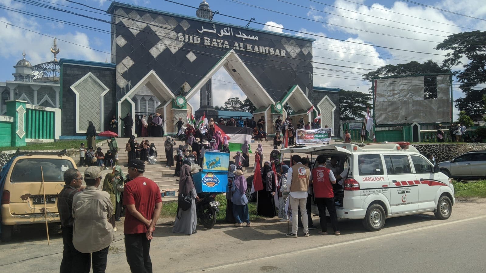 Dukung Palestina, Warga Kendari Long March dan Doakan Perdamaian di ...